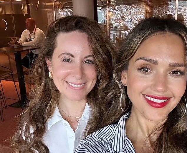 Jess looks amazing in a series of selfies with her petite daughter and ...
